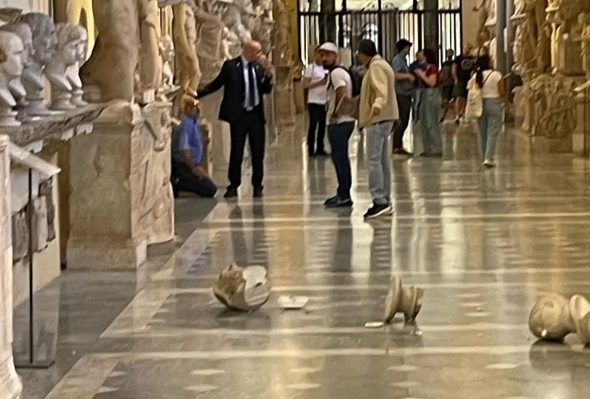 Ultim’ora: buttati a terra due busti ai Musei Vaticani – Michelangelo ...